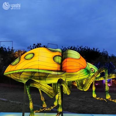 China Zoo Chinese Festival Lantern With Animated Locust Mechanical Insect Model for sale