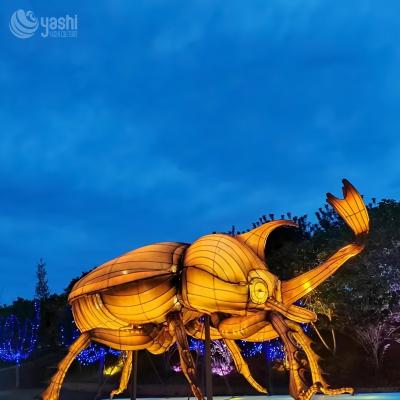 China Zoo Chinese Festival Lantern With Animated Locust Mechanical Insect Model for sale