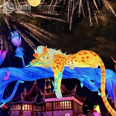 China Christmas Outdoor Decoration Lion Lantern Tunnel Handmade for sale