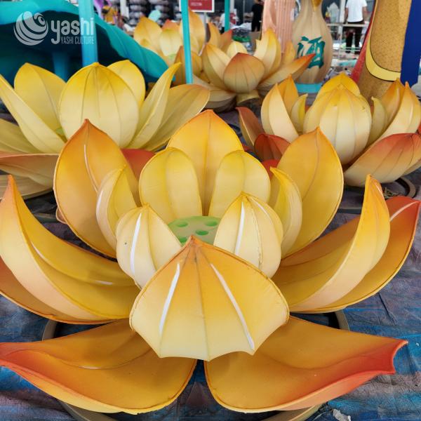Quality Outdoor Decorative Artificial Lotus Lantern for Festivals Light Displays for sale