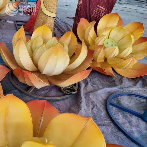 Quality Outdoor Decorative Artificial Lotus Lantern for Festivals Light Displays for sale