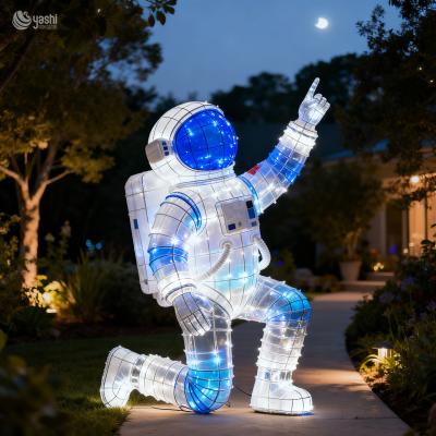 China Custom Giant Astronaut LED Lantern Sculpture, Space‑Themed Astronaut Figure Light for Science Park & Theme Light Festival for sale