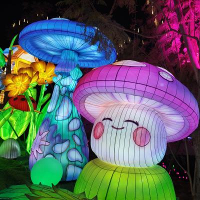 China Handmade Mushroom Garden Lanterns - Event & Wedding Lighting Decor for sale