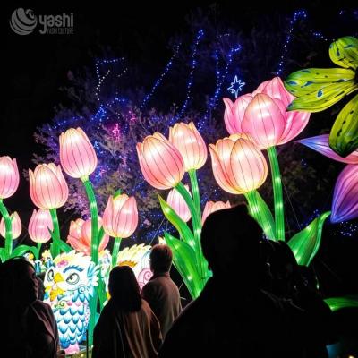 China Custom Waterproof LED Tulip Flower Light Sculpture for Commercial Events Festival Wedding Party Decor for sale