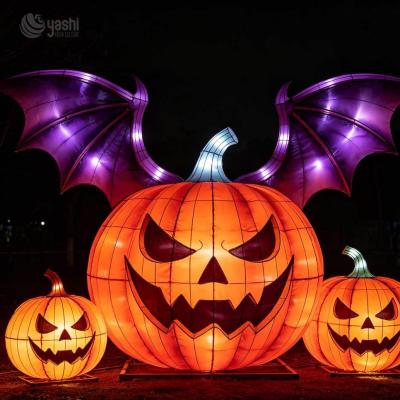 China Custom Bat Wing Pumpkin LED Lantern Sculpture, Large Waterproof Outdoor Halloween Light for Amusement Park & Carnival Decoration for sale