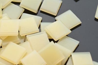 China 25kg Air Filter Adhesive 7085-85-0 EVA Based Hot Melt Adhesive for sale