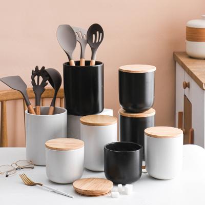 Cina Tazza ceramica alta del cilindro LFGB senza accessori delle stoviglie della maniglia in vendita