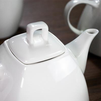 Cina Colore puro della teiera bianca fatta a mano squisita di stile 350ml in vendita
