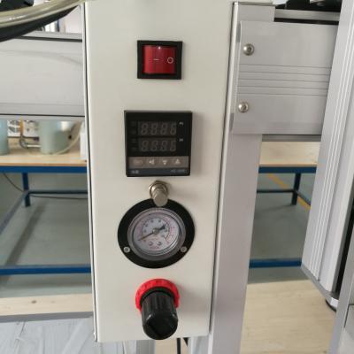China Small Automatic Hot Glue Dispenser Desktop Adhesive Dispensing Robots for sale