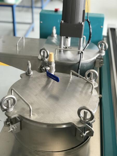 Quality 50HZ Glue Potting Machine 2000W Robotic Dispenser 220V For Waterproof Protection for sale
