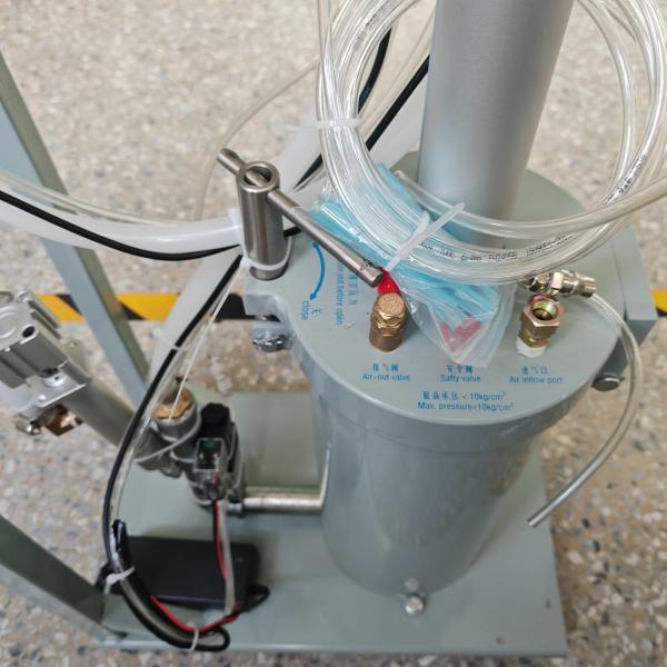 Quality Corrosion Resistant Silicone Dispensing Equipment Portable Glue Dispensers for sale