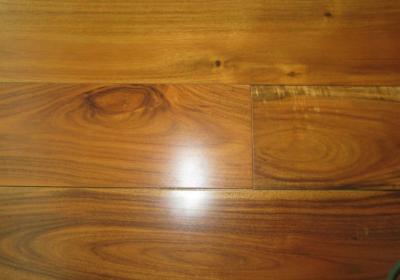 China UV finished Natural Acacia hardwood flooring for sale