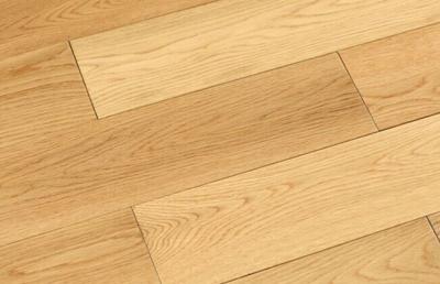 China Prefinished white oak solid wood flooring for sale