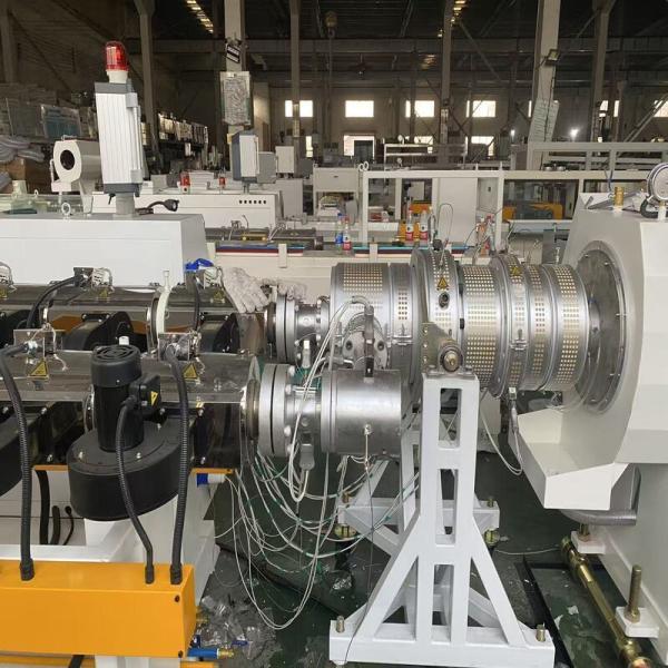 Quality High Efficiency PE Pipe Extrusion Line 110mm ‑ 400mm HDPE Water Drainage Pipe Production Machine for sale