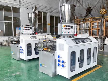 Quality Conical Pvc Pipe Extruder Pipe Making  Pp Ppr Pe Pvc Pipe Extruder Machine for sale