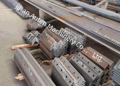 Chine 2 poinçons par côté CNC Angle de poinçonner Marquage machine à cisailler ligne 630KN Force de poinçonner à vendre