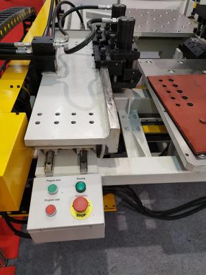 중국 BNC100 높은 정밀도를 구멍을 뚫고 표시하는 유압 CNC 판 가공 기계 판매용