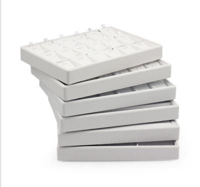China Custom Jewelry Display Sets White PU Faux Leather Jewelry Display Pendant Trays Eco - Friendly for sale
