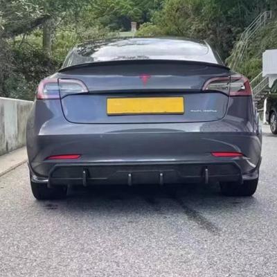 Cina Il kit per la carrozzeria del modello Tesla 3 Plus avvolge tutti i nuovi aggiornamenti in fibra di carbonio in vendita