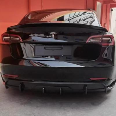 Cina Il kit per la carrozzeria del modello Tesla 3 Plus avvolge tutti i nuovi aggiornamenti in fibra di carbonio in vendita