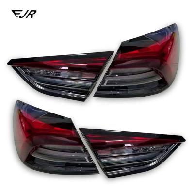 Cina Trasforma la tua Quattroporte 2013-2017 in 2022 Trofeo GTS Versione con luci posteriori LED in vendita