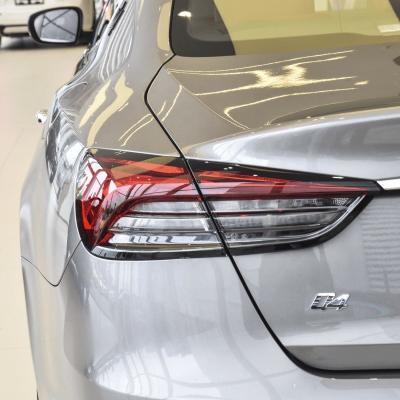 Cina Trasforma la tua Quattroporte 2013-2017 in 2022 Trofeo GTS Versione con luci posteriori LED in vendita