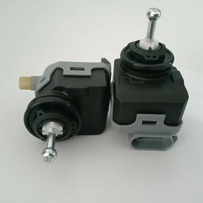 Cina plastica di 12Volt Nissan Headlight Adjustment Repair Black in vendita