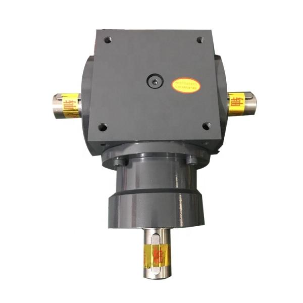 Quality Light Compact Design 1 1 Ratio 90 Degree Spiral Bevel Gear Box Transmission for sale