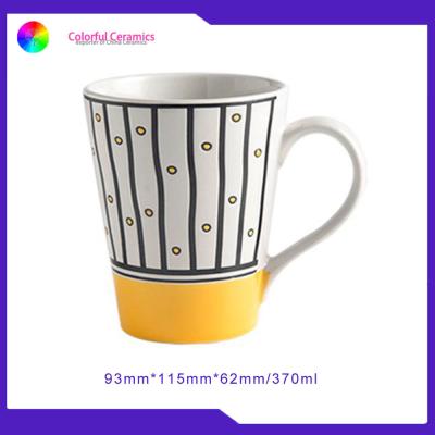 China Handprinting V Shape Silkscreen Coffee Mugs Ceramic Travel Coffee Mugs for sale