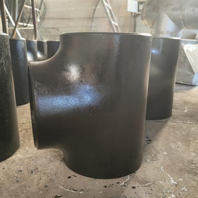 China Asme B16.5 Carbon Steel Pipe Tee Butt Weld Reducing A234 Wpb Seamless for sale