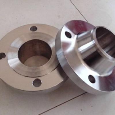 Cina Slittamento di BACCANO Pn10 Pn16 Pn40 su acciaio al carbonio della saldatura della flangia SS304 in vendita