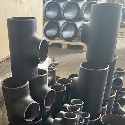China Socket Weld Connection Wpb Mild Steel Pipe Fittings Black Color Versatile Industrial Solution zu verkaufen