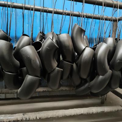 China JIS Standard Carbon Steel Elbow Customized Thickness à venda