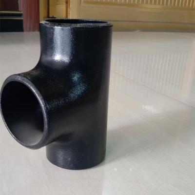 Cina Il T uguale senza cuciture del acciaio al carbonio di Sch80 Sch160 ma ha saldato A234 nero Wpb in vendita