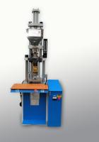 China 15 Ton Small Vertical Plastic Injection Molding Machine For USB Charging Cable USB-A Plug for sale