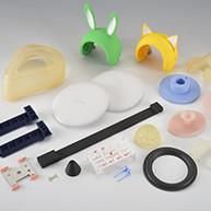 Cina Macchina per lo stampaggio a iniezione verticale di silicone liquido ad alta efficienza per la produzione di giocattoli di silicone in vendita