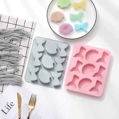 Cina Macchina per lo stampaggio a iniezione verticale a doppio scorrimento LSR che produce muffe di silicone per cubetti di ghiaccio in vendita