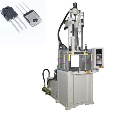 中国 55 Ton Vertical Standard Injection Molding Machine For Chip Integrated Circuit 販売のため