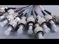 O comprimento do LC UPC G652D G657A da trança da fibra ótica 12FO personalizou LSZH