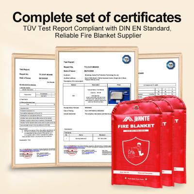 China JAT-1101 Fiberglass Fire Blanket 1m×1m White 430g/㎡ 0.45mm Thickness 500℃ Heat Resistant EN 1869:2019 Oxford Bag Pack 0.53kg Household Kitchen Fire Suppression Blanket for sale