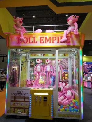 China Giant claw machine catch toys crane machine big claw arcade machine for sale