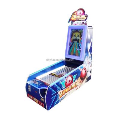 Cina Macchina da gioco a monete mini bowling per bambini macchina di biglietto di riscatto mini bowling per interni in vendita