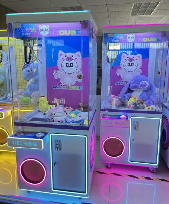 China Playfun Customized Doll Claw Machine Coin Operated Game Machine 710 Cheap Plush Toy Claw Crane Machine for sale