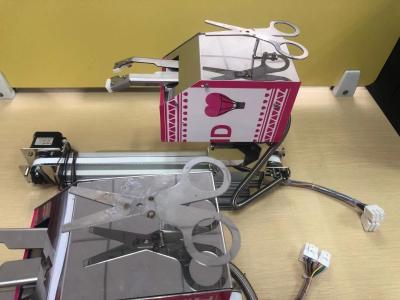 China Fabricante Tesoura Corte Seu Prêmio Ur Máquina Brinquedos Jogos Máquinas personalizadas DIY kits Peças sobressalentes à venda
