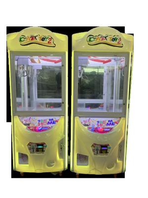 China Playfun pretpark Coin bediend gek speelgoed 2 kraan klauw cadeautomaten spel Te koop