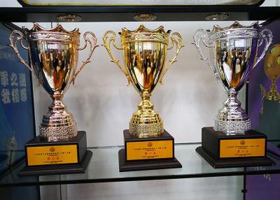 China O copo feito-à-medida do troféu do metal, concessão do fósforo de esportes coloca troféus à venda