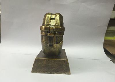 Cina Tazza su ordinazione materiale del trofeo della resina, tazze del trofeo dell'oggetto d'antiquariato di stile del modello fisico in vendita