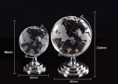 Cina Palla domestica di cristallo del globo dei mestieri K9 delle decorazioni con la mappa di mondo di brillamento di sabbia in vendita