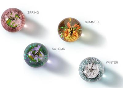 China Ball Shape Crystal Decoration Crafts Designed With Four Seasons Tree for sale