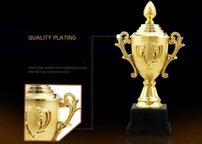 China Tipo chapeado ouro copo plástico do troféu, troféu feito sob encomenda do copo dos esportes do logotipo à venda
